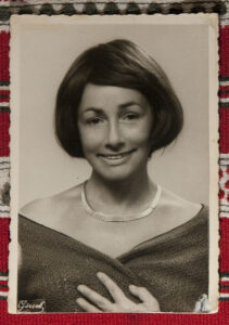 Bella Eskenazi: Tutkulu bir köy enstitüsü hocası, Orhan Veli'nin ...